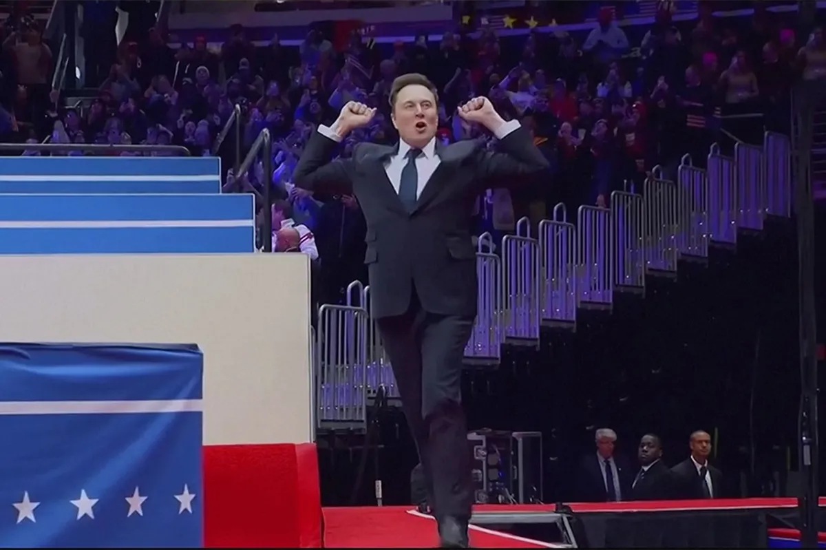 Musk raises eyebrows with salute gesture at Trump rally | ABS-CBN News