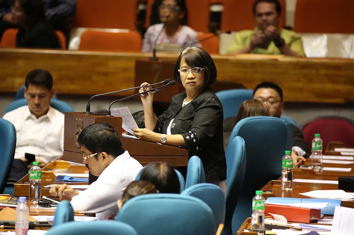 Castro on bicam report for 2025 budget: 'Mayroon ngang mga blangko ...
