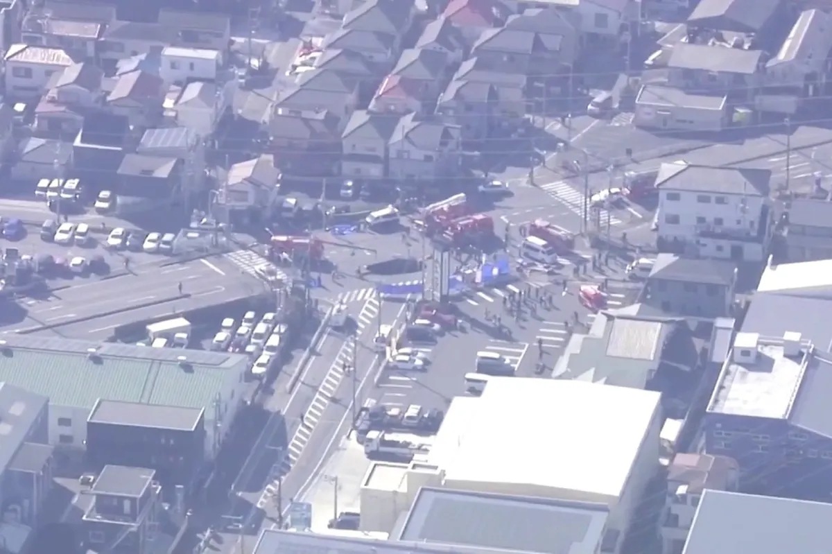 Japan sinkhole grows to almost Olympic pool length | ABS-CBN News