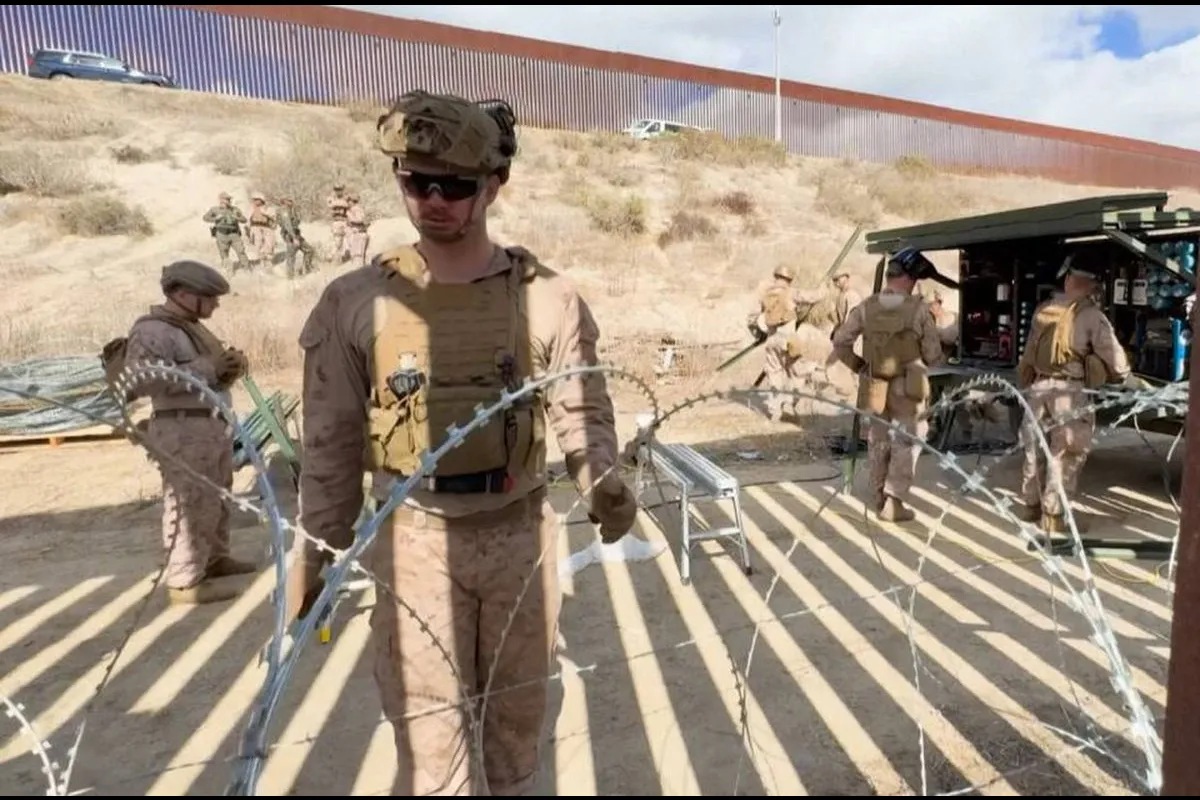 US Marines stretch out barbed wire at Mexico-US border | ABS-CBN News