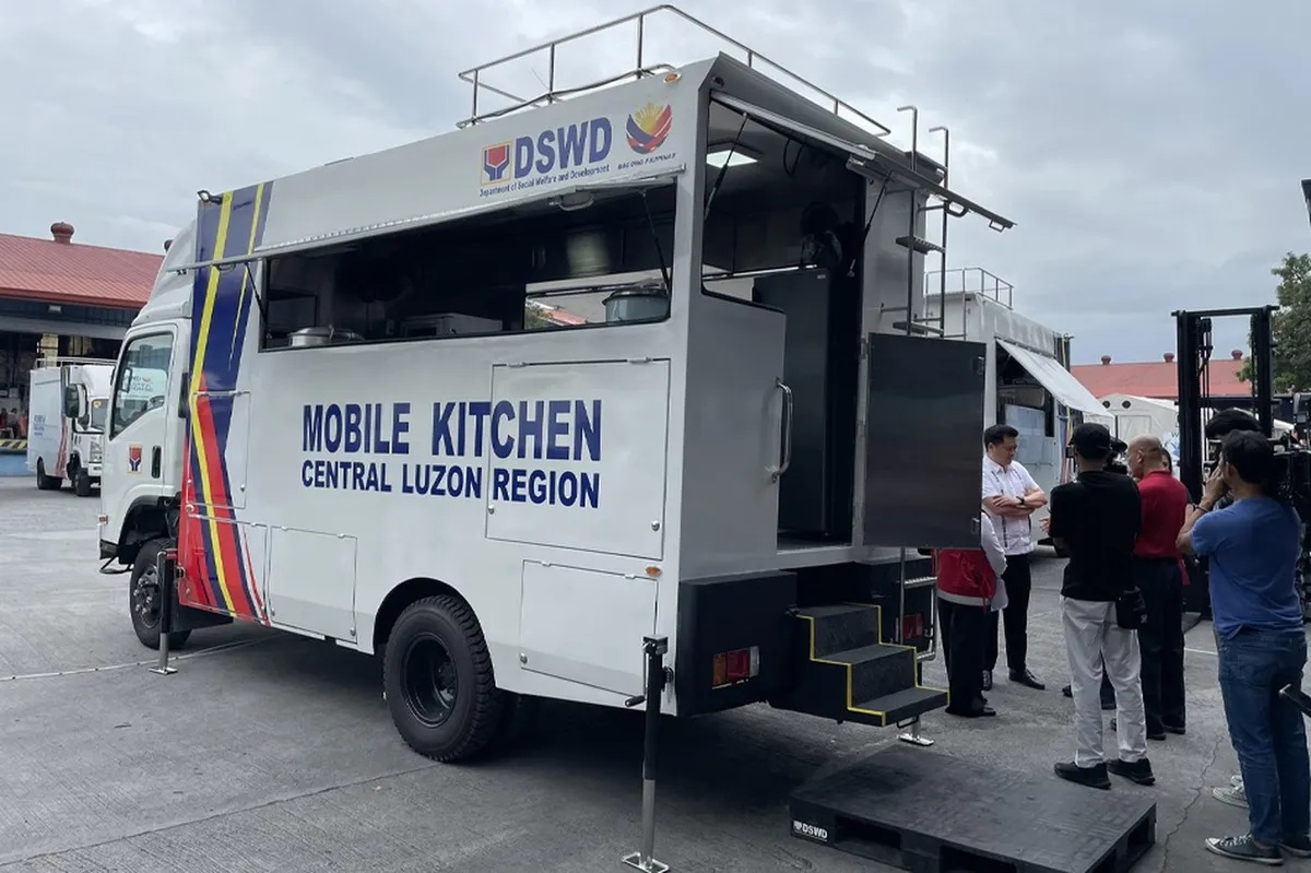 DSWD unveils new mobile kitchens, water treatment trucks for disasters ...