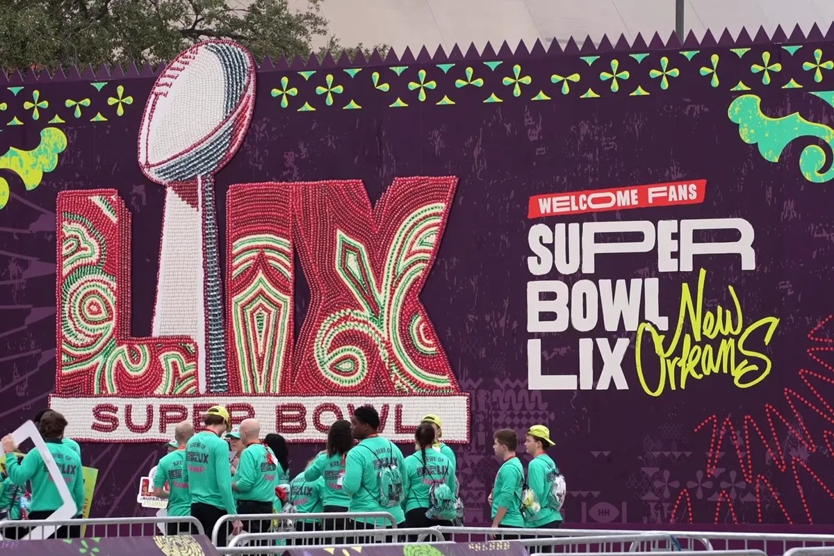 Final preparations at Superdome ahead of Super Bowl in New Orleans ...