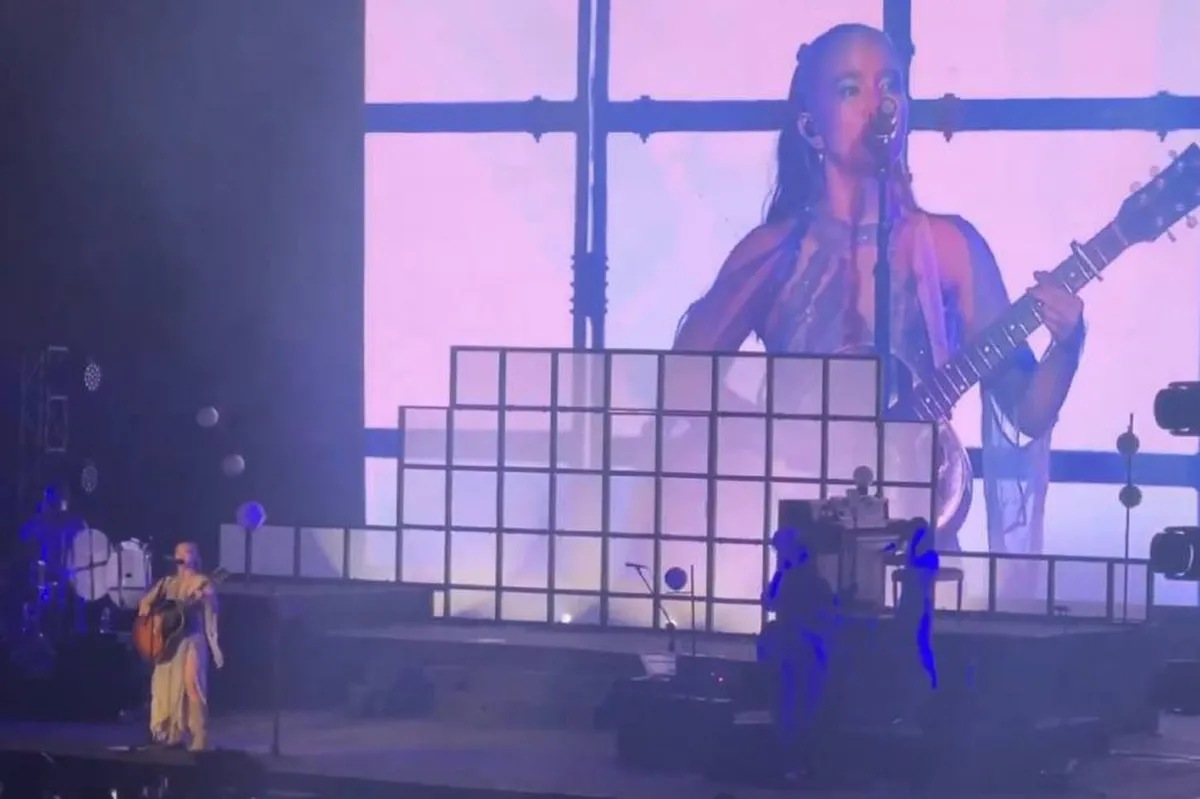 Indonesia's NIKI wraps up Day 1 of sold-out MOA Arena show | ABS-CBN ...