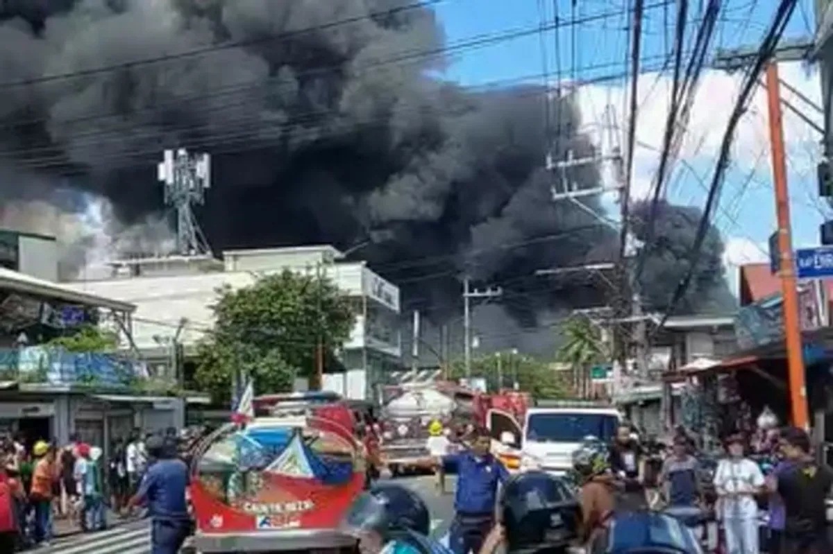 Fire hits warehouse in Malanday, Marikina | ABS-CBN News