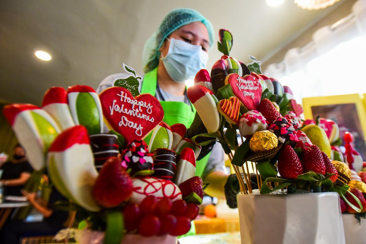 Scientists warn of climate threat to chocolate | ABS-CBN News