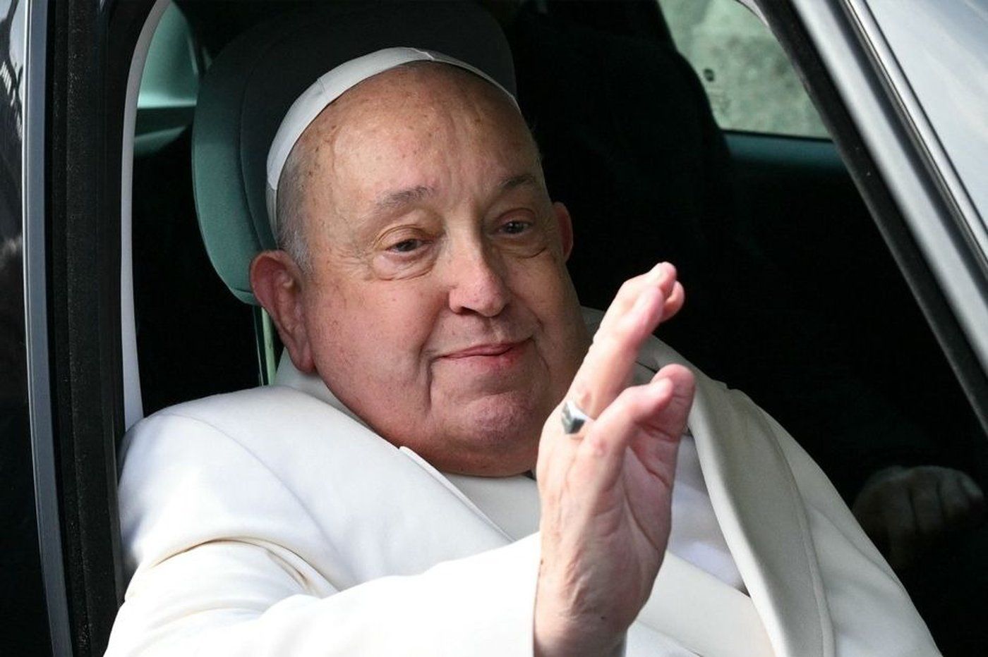 Pope suffers respiratory crisis, condition critical: Vatican | ABS-CBN News