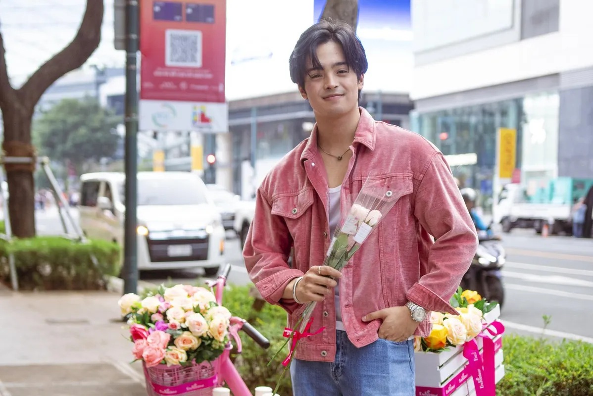 Thousands of roses spread love and joy in Metro Manila this Valentine's | ABS-CBN Entertainment