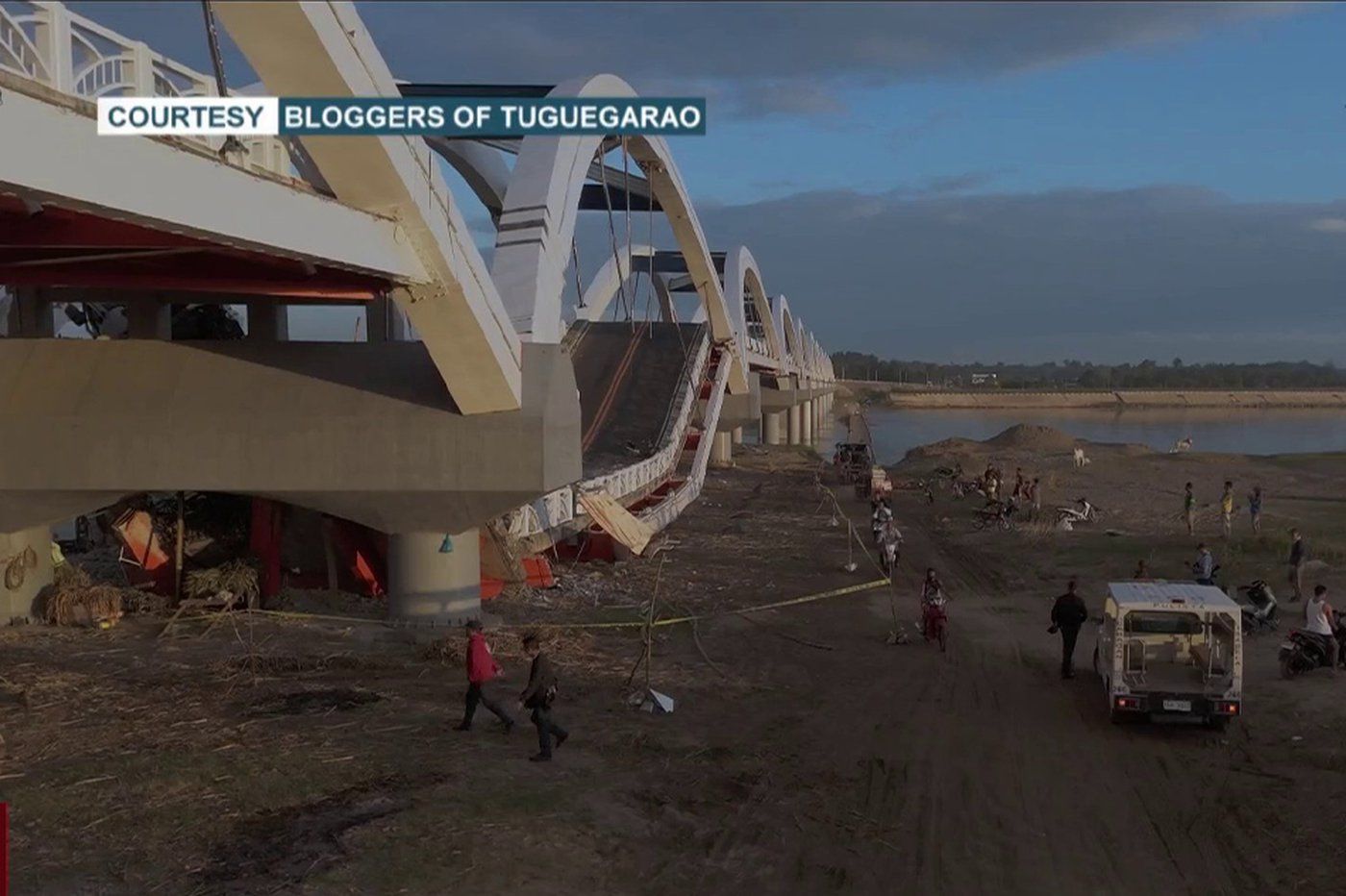 6 injured in collapse of newly retrofitted bridge in Isabela | ABS-CBN News