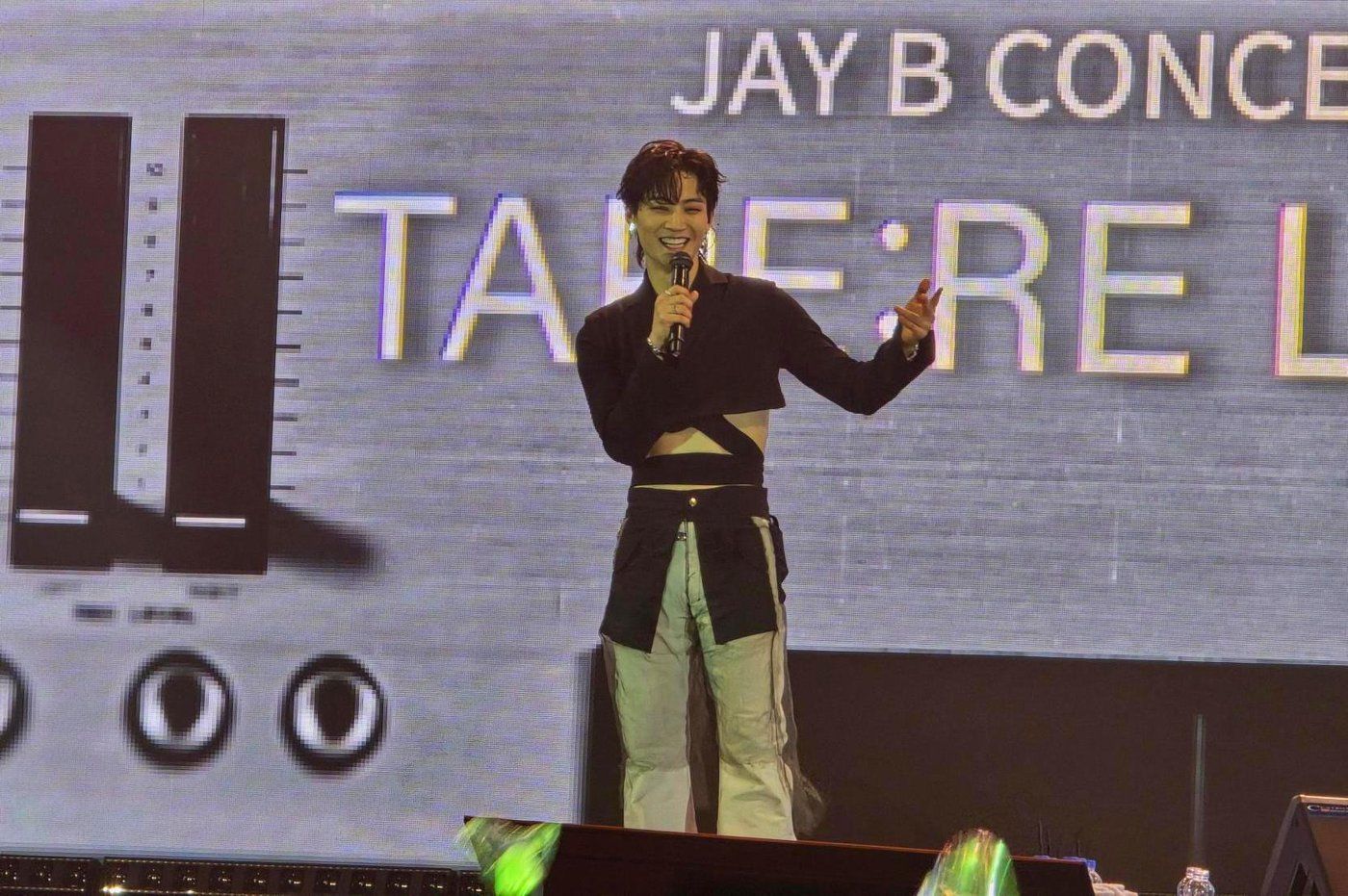 GOT7's Jay B fires up PH concert stage with 'TAPE: RE LOAD' | ABS-CBN Entertainment