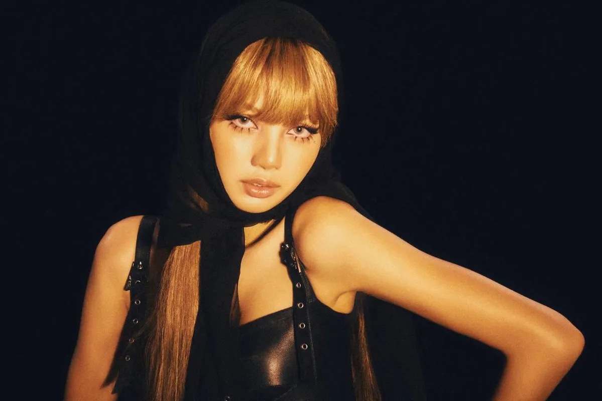 Blackpink's Lisa debuts at No. 7 on Billboard 200 with 'Alter Ego ...
