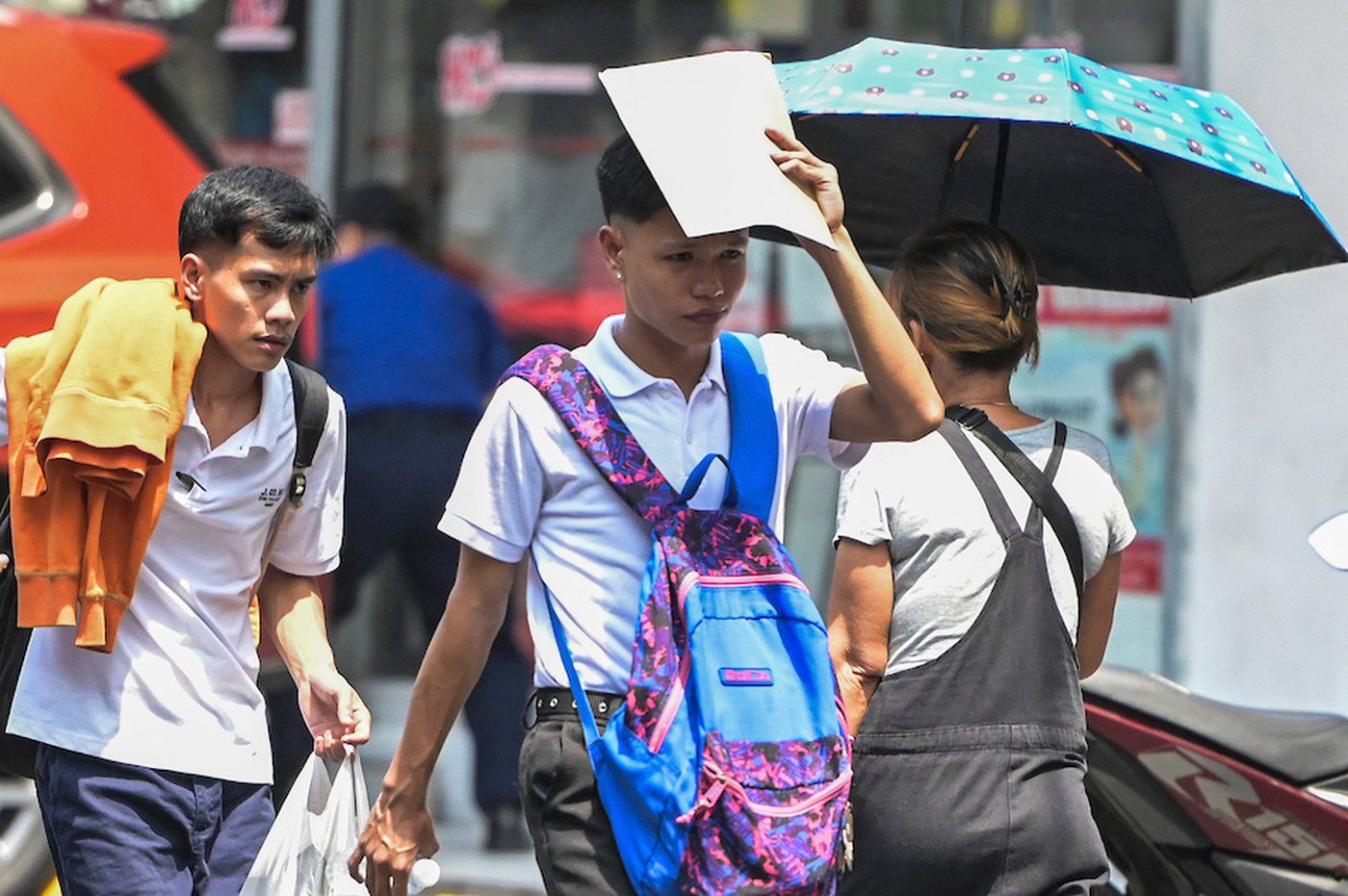 Mas mainit na panahon inaasahan sa maraming lugar sa bansa sa Biyernes ...