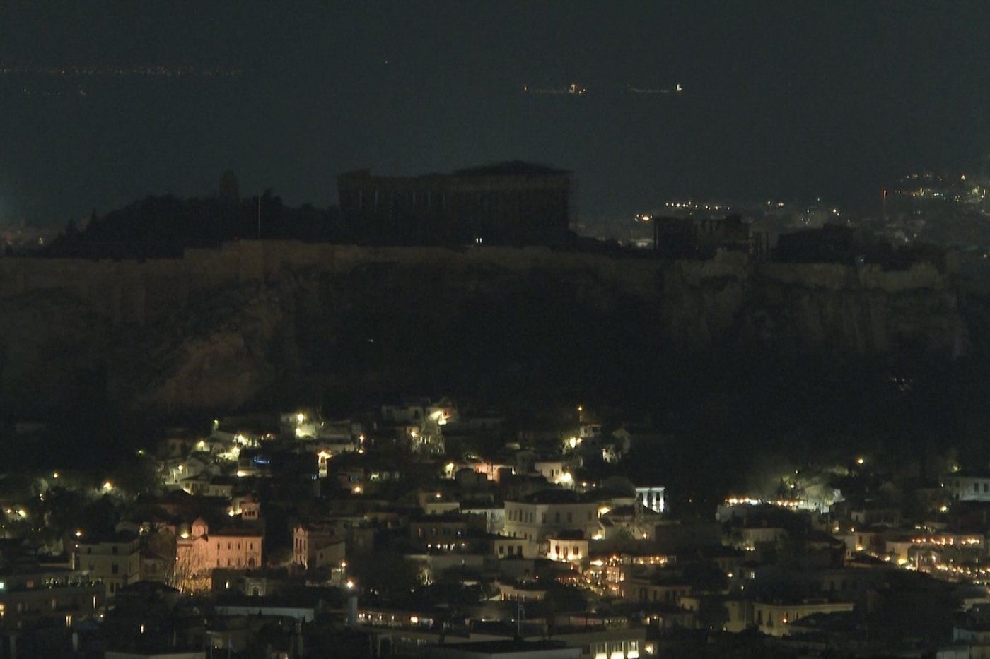Lights go out on Acropolis for Earth Hour | ABS-CBN News