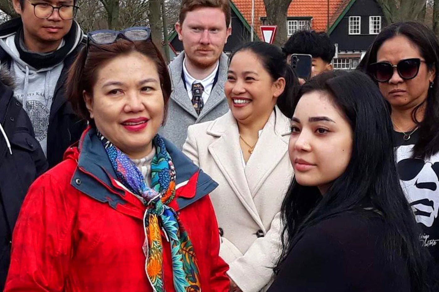 Veronica, Honeylet nasa ICC detention center para bisitahin si Duterte ...