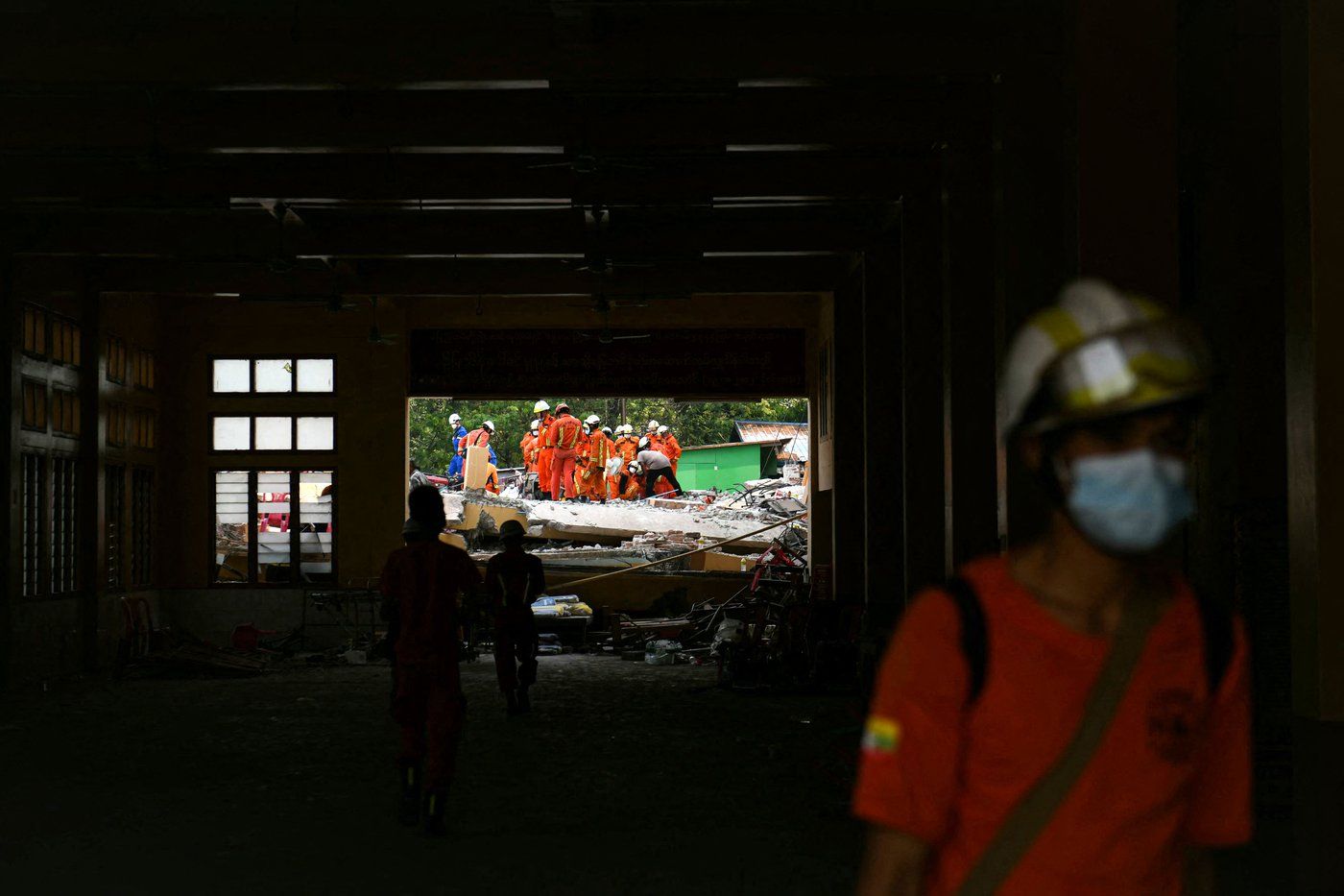 Aftershocks rattle Mandalay as rescuers search for survivors in Myanmar ...