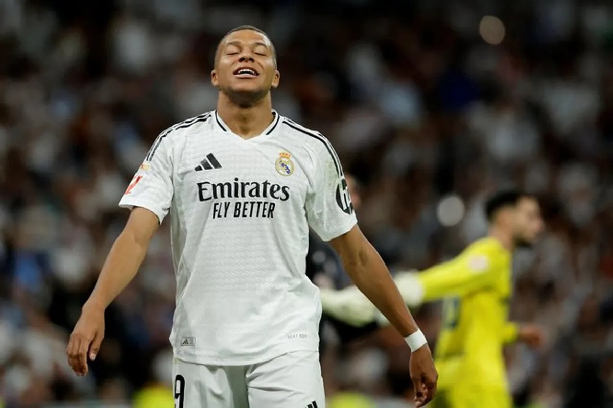 Mbappe can be Real Madrid 'legend' like Ronaldo: Ancelotti | ABS-CBN Sports