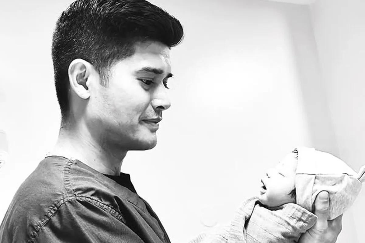 JC de Vera, wife welcome their first baby boy | ABS-CBN Entertainment