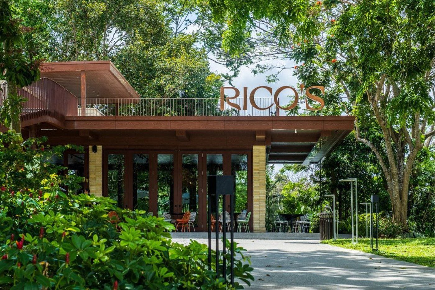 HIDDEN GEM: A Serene Restaurant Surrounded By Nature Where The Food ...