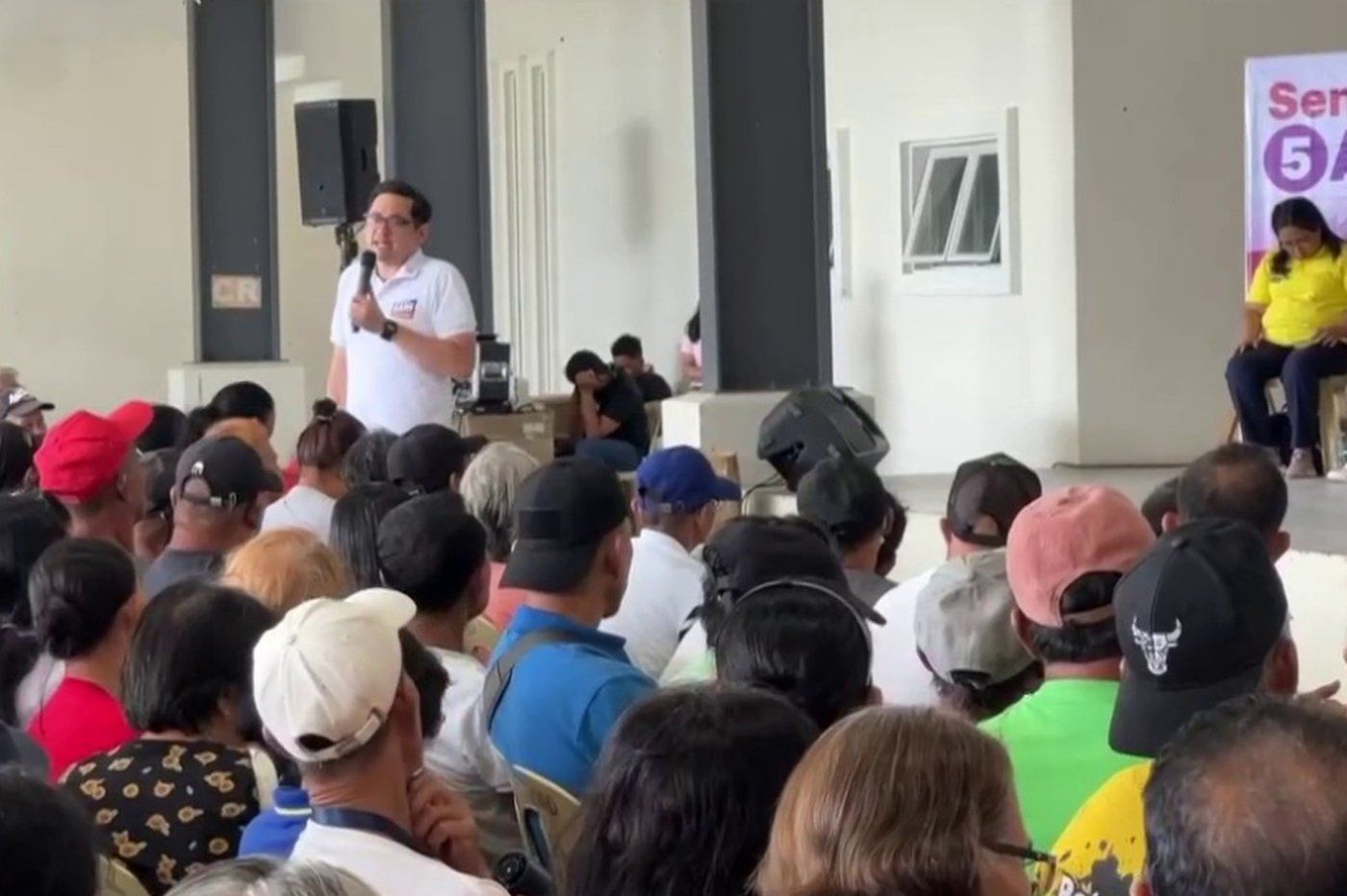 TV PATROL: Dagdag-suweldo at programa sa edukasyon ipinangako ng ilang ...