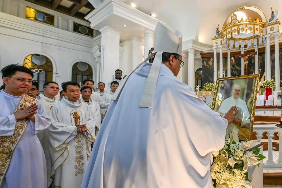 Cardinal David preparing to fly to Vatican this week to attend Pope ...