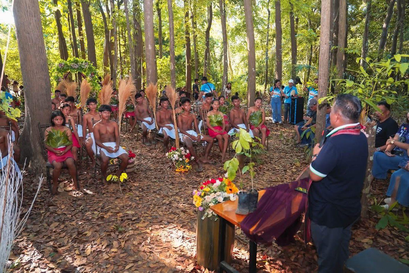 Mass wedding ng mga katutubong Mangyan, ginawa sa kagubatan | ABS-CBN News