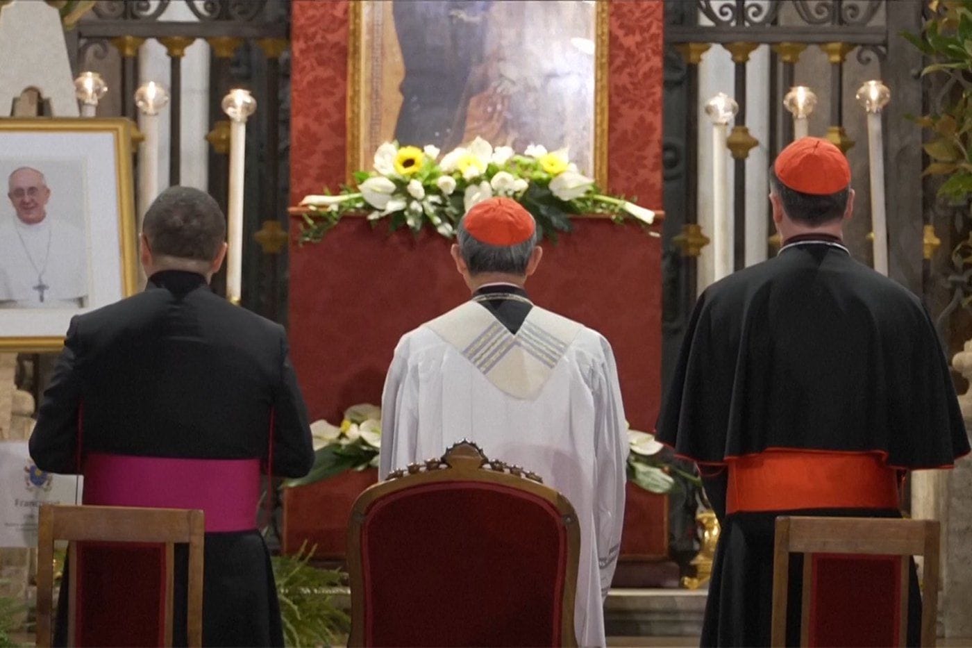 Cardinal Tagle leads rosary prayer for late Pope Francis | ABS-CBN News