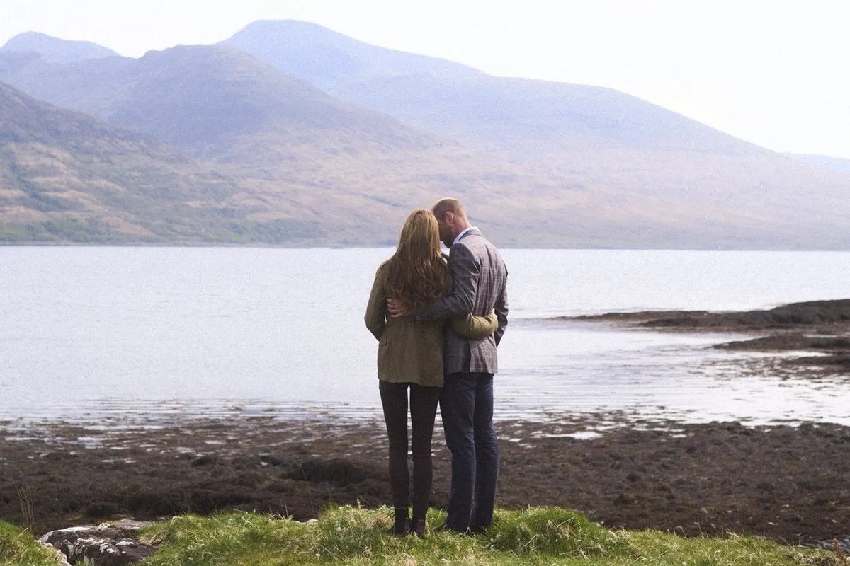 William and Kate release romantic image on low-key anniversary | ABS ...