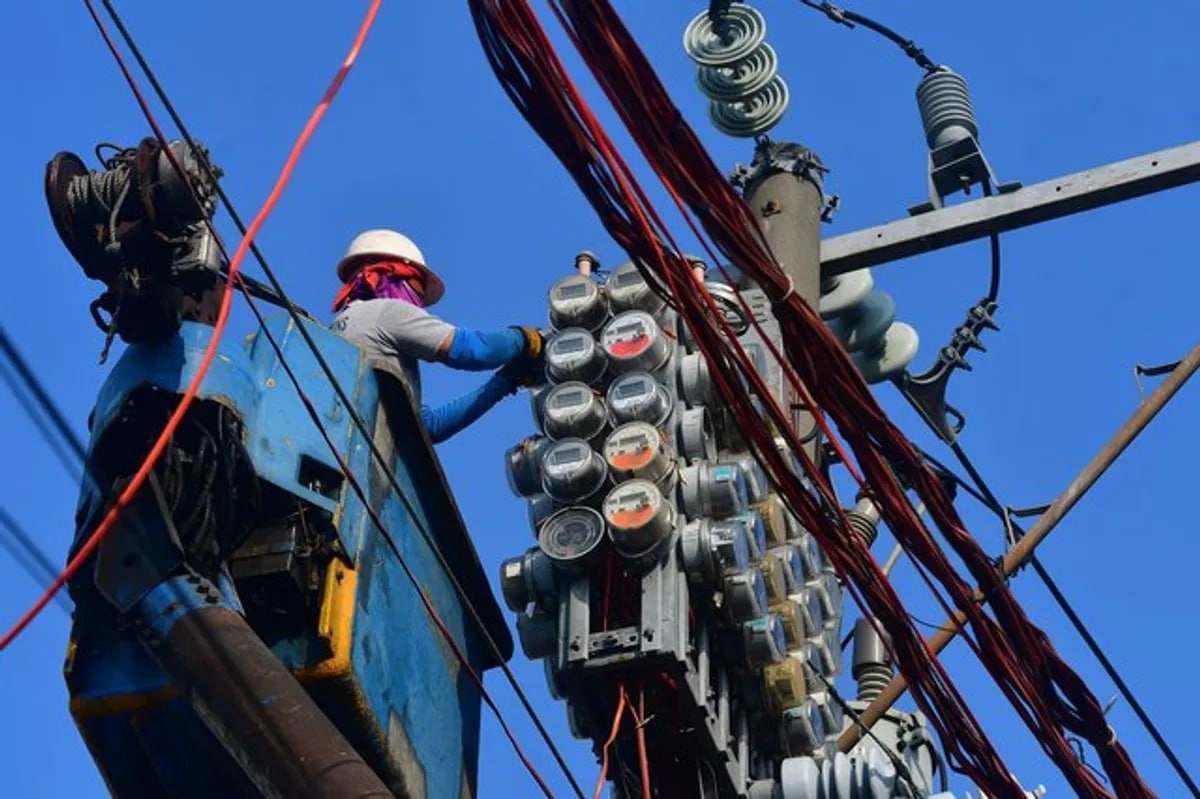 Delay in Meralco distribution charge rate reset looms again | ABS-CBN News