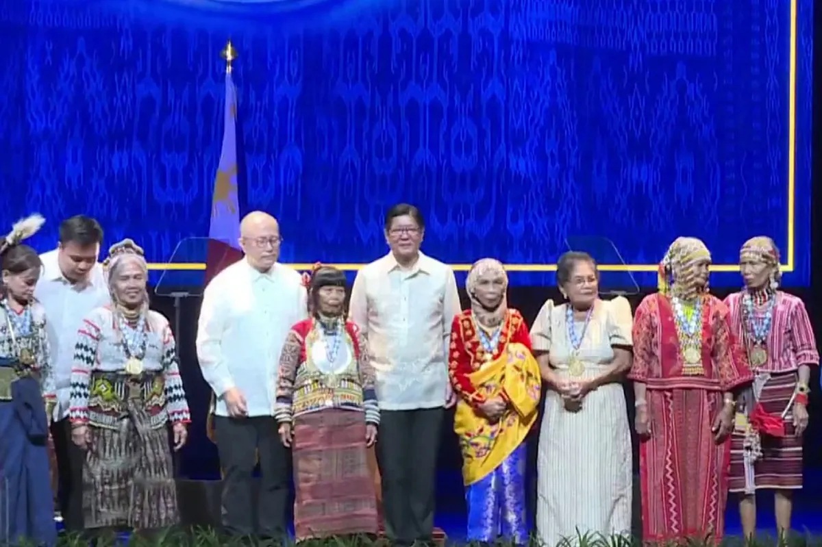 TV PATROL: 9 indibidwal pormal na ginawaran ng GAMABA Awards | ABS-CBN ...