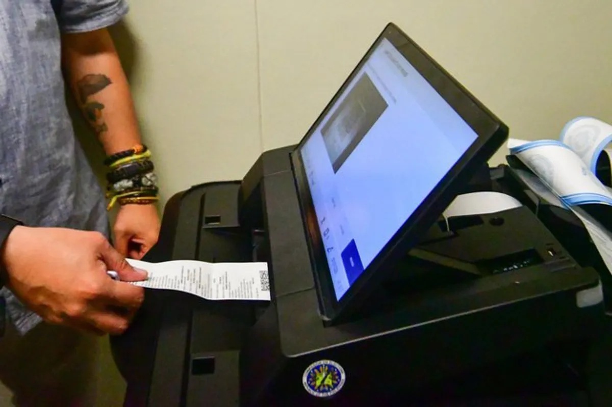 Comelec replaces nearly 300 defective ACMs on election day | ABS-CBN News