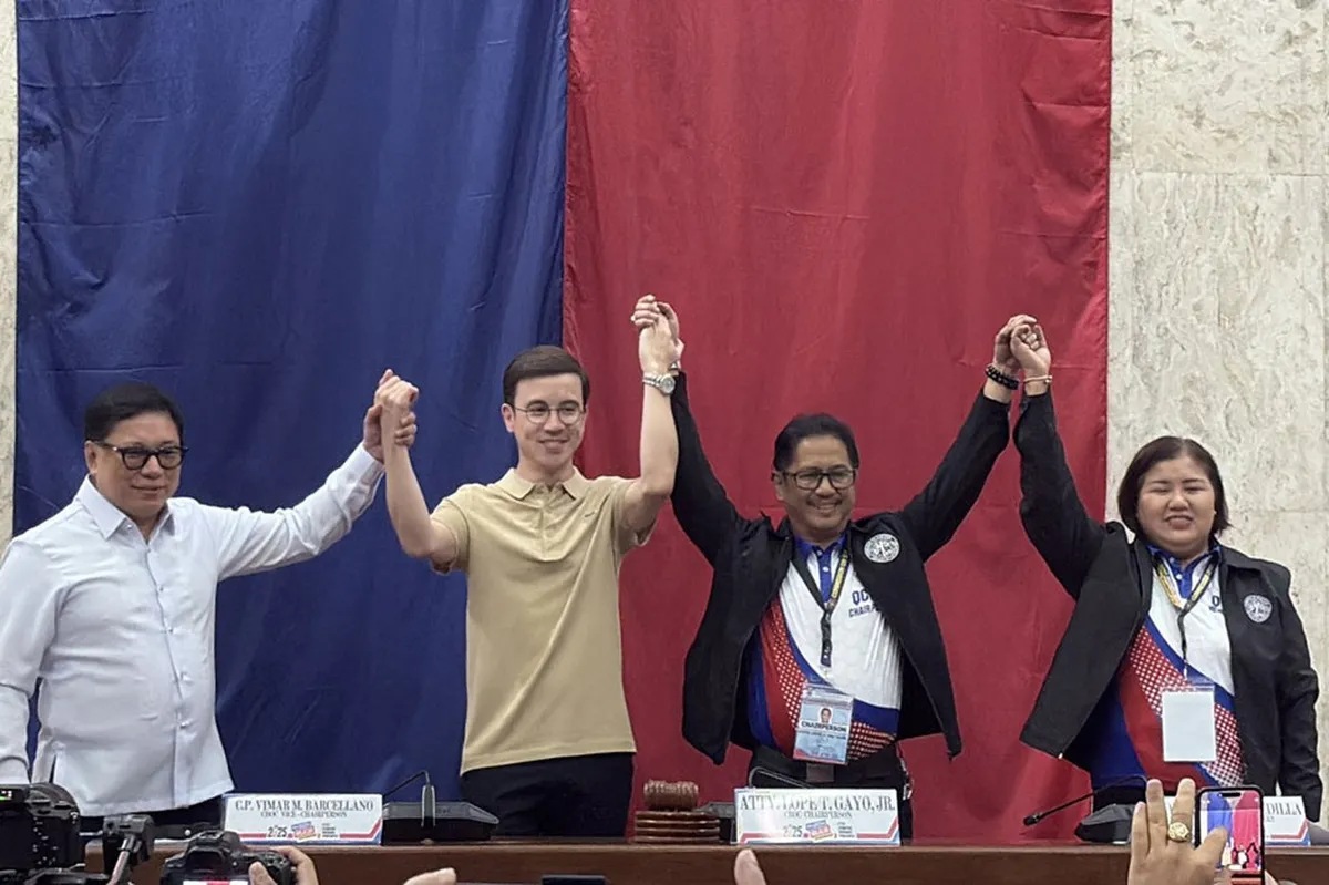 LOOK: Arjo Atayde wins second term as congressman in QC's 1st District | ABS-CBN Entertainment