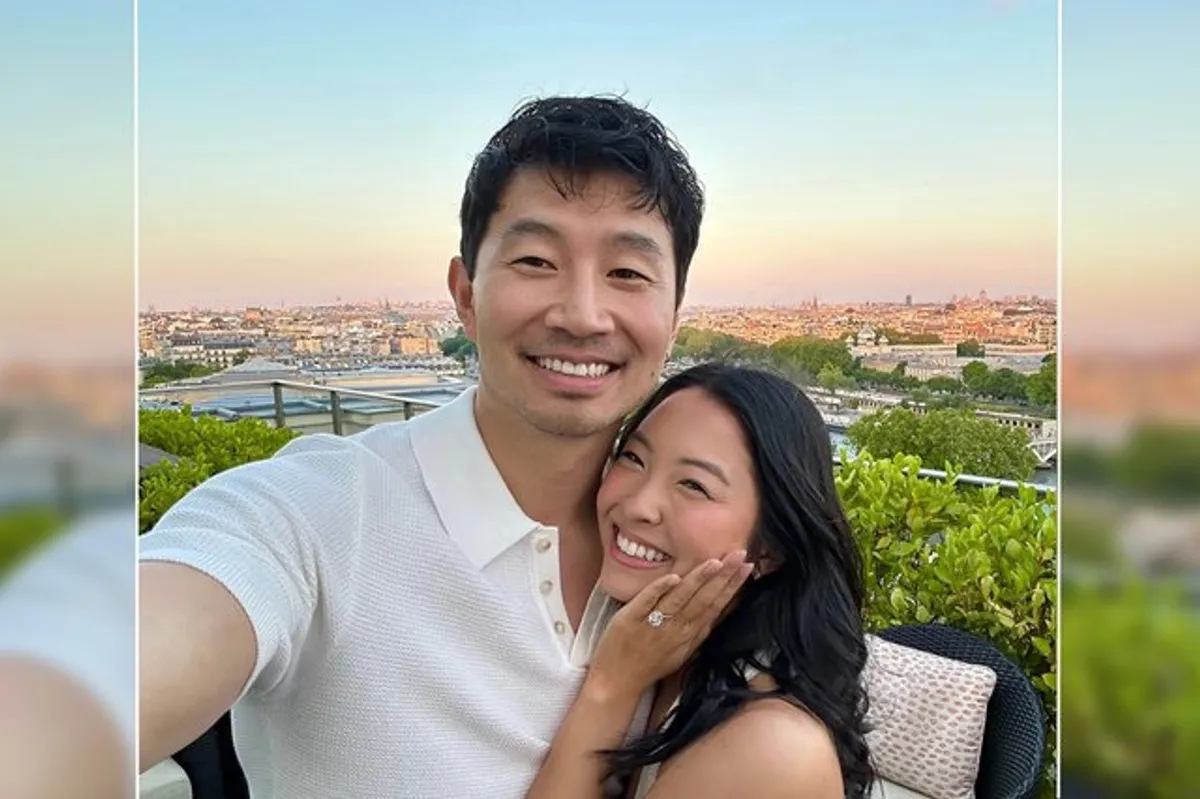 'Shang-Chi' star Simu Liu announces engagement to girlfriend Allison ...