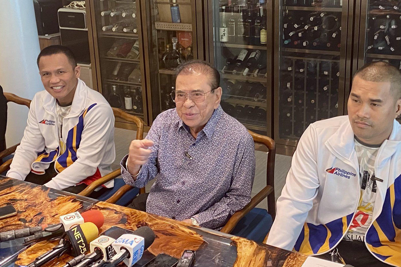 Boxing: After controversial finish, Suarez’s camp eyes rematch vs ...