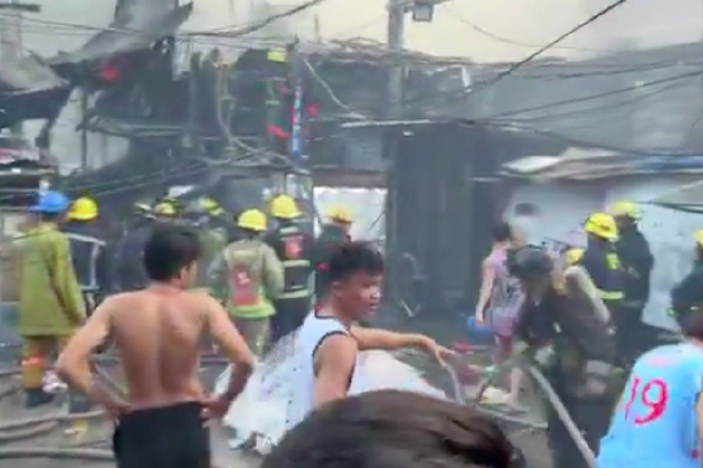 Sunog sumiklab sa residential area sa Maynila | ABS-CBN News