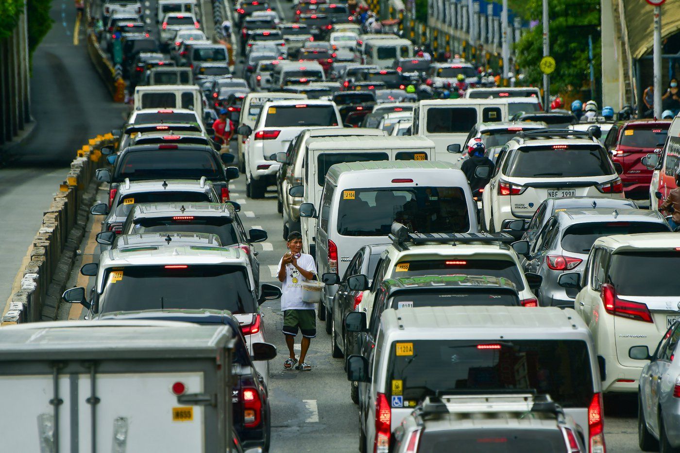 MMDA clarifies emergency vehicles responding to emergencies exempted ...