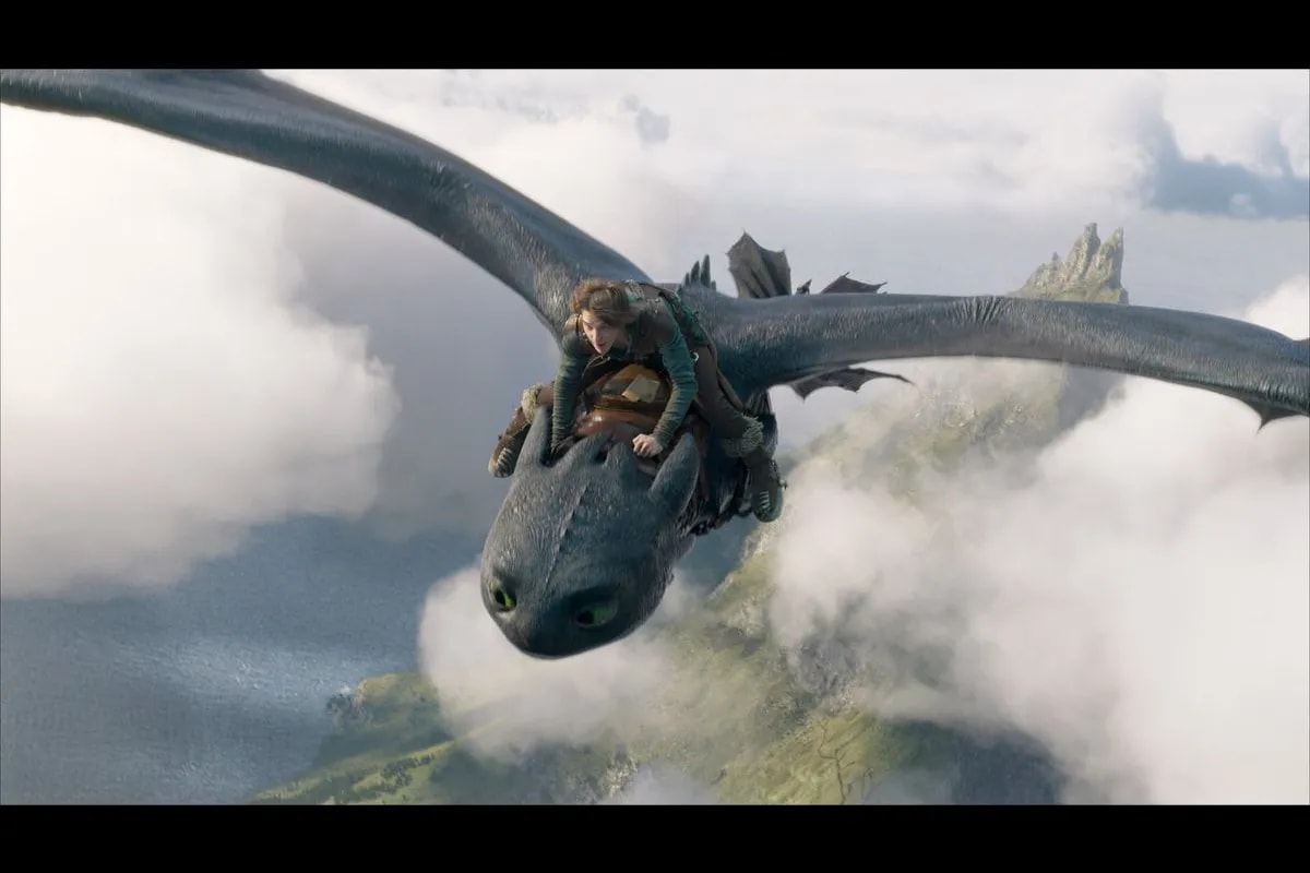 Gerard Butler brings Viking spirit to live-action 'How to Train Your ...