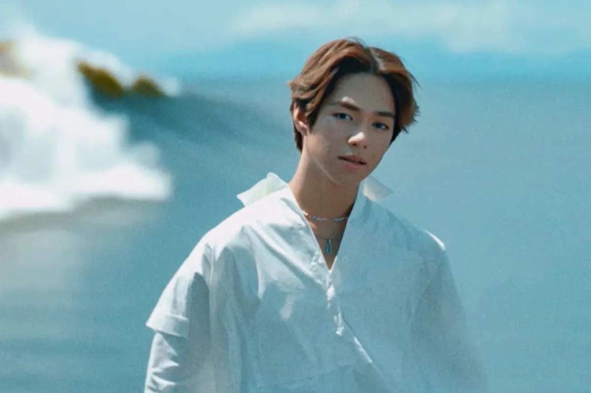 WATCH: JL Gaspar heads seaside in 'Alon' MV | ABS-CBN Entertainment