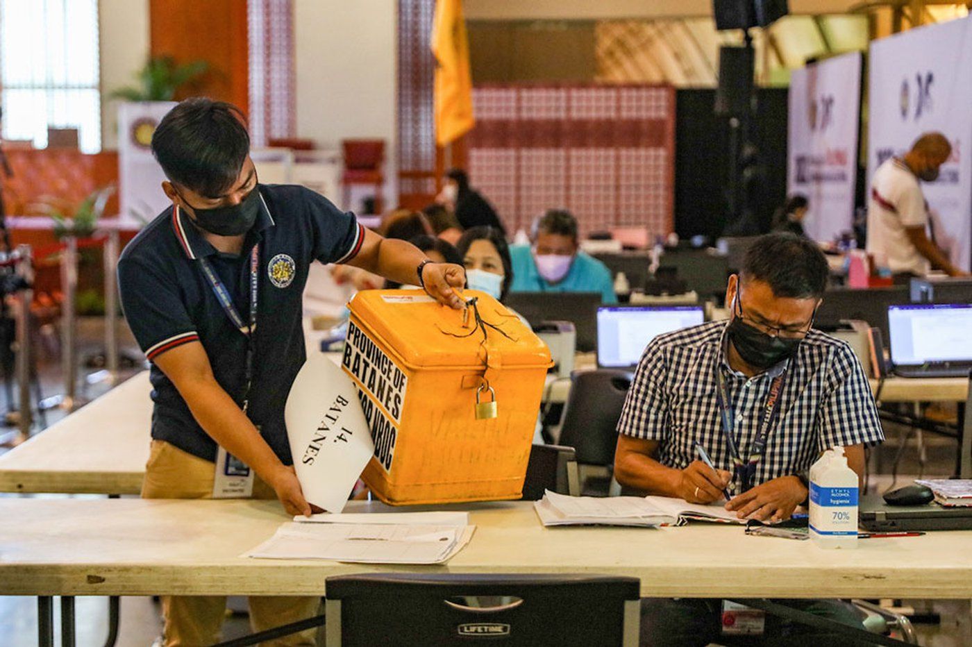 Comelec preps for BSKE to push through even if House OKs bill extending ...