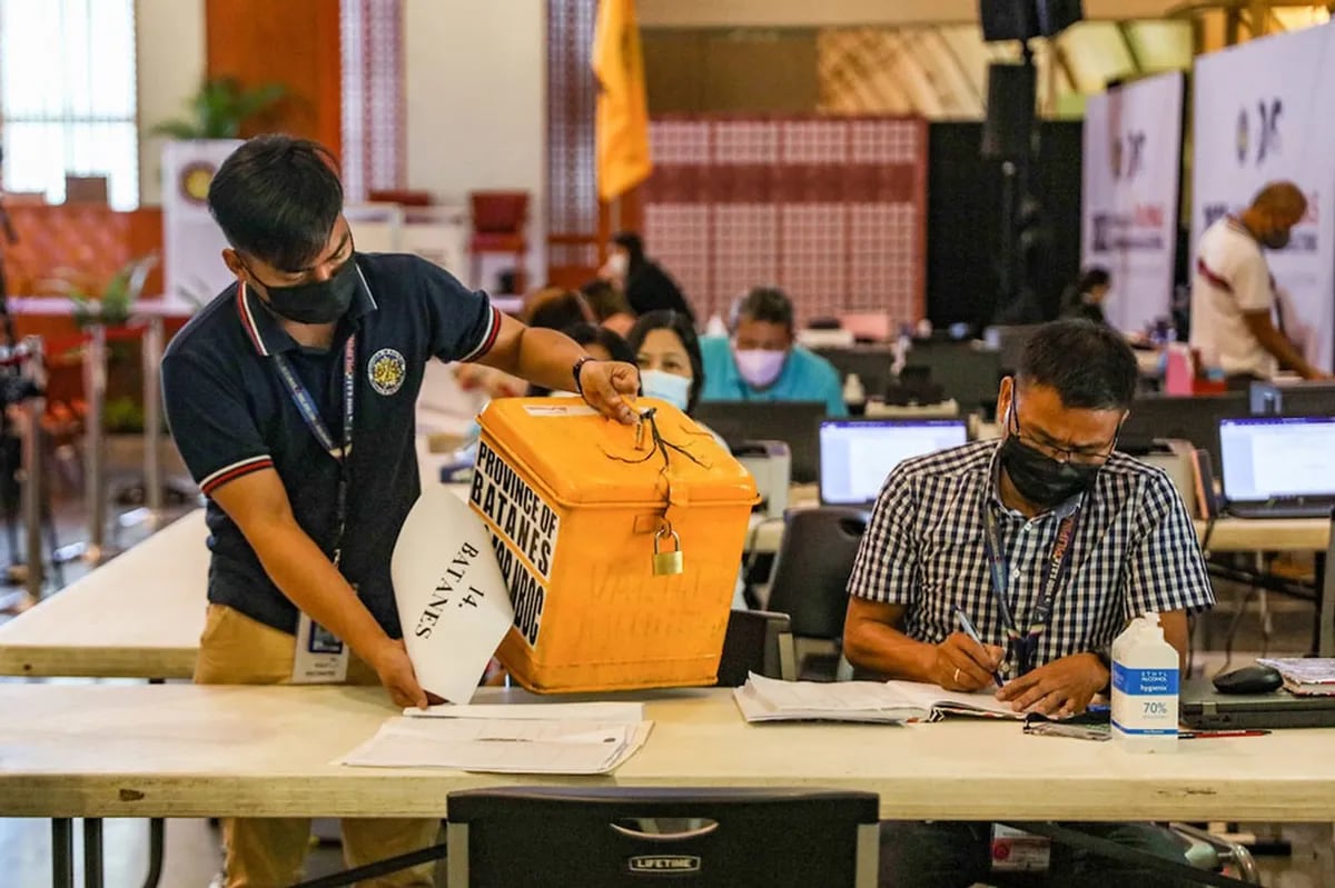 Comelec preps for BSKE to push through even if House OKs bill extending ...