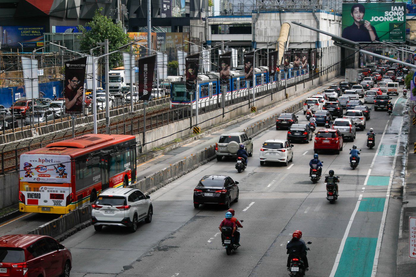 DPWH considers rescheduling EDSA rebuild after rainy season | ABS-CBN News