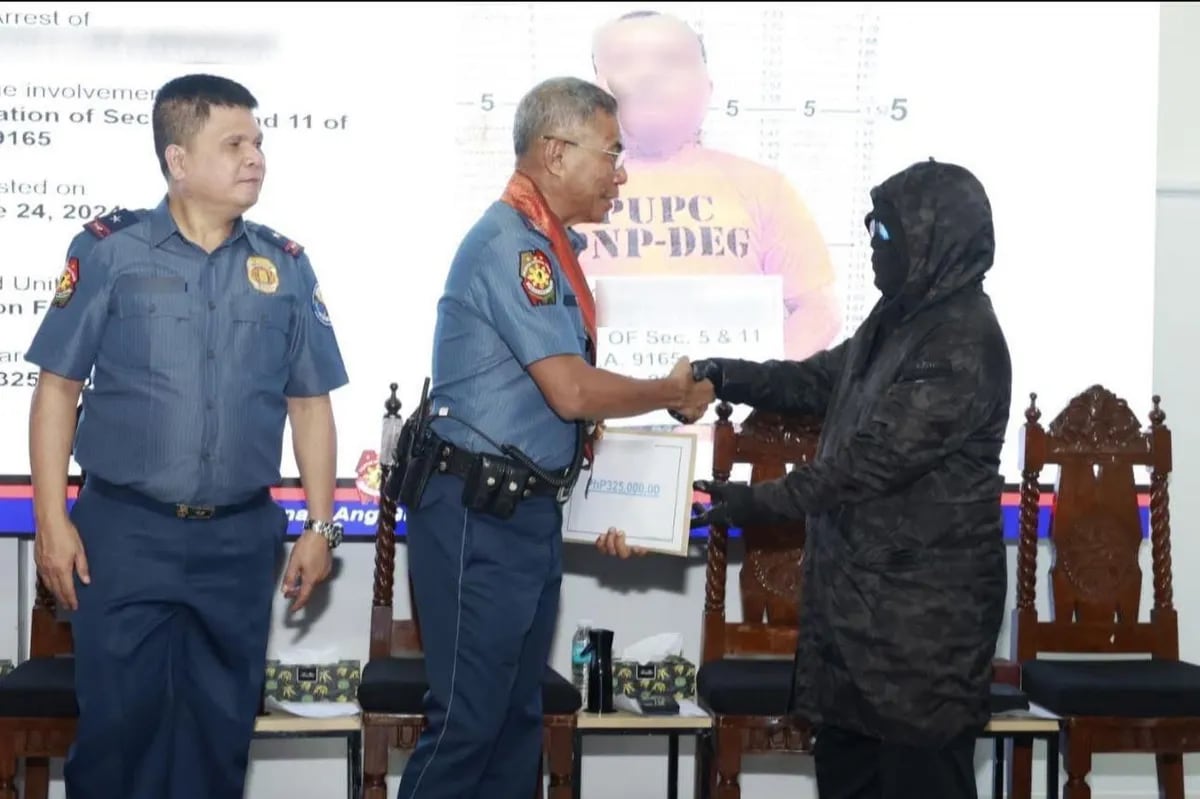 PNP awards P2.3 million to tipsters | ABS-CBN News