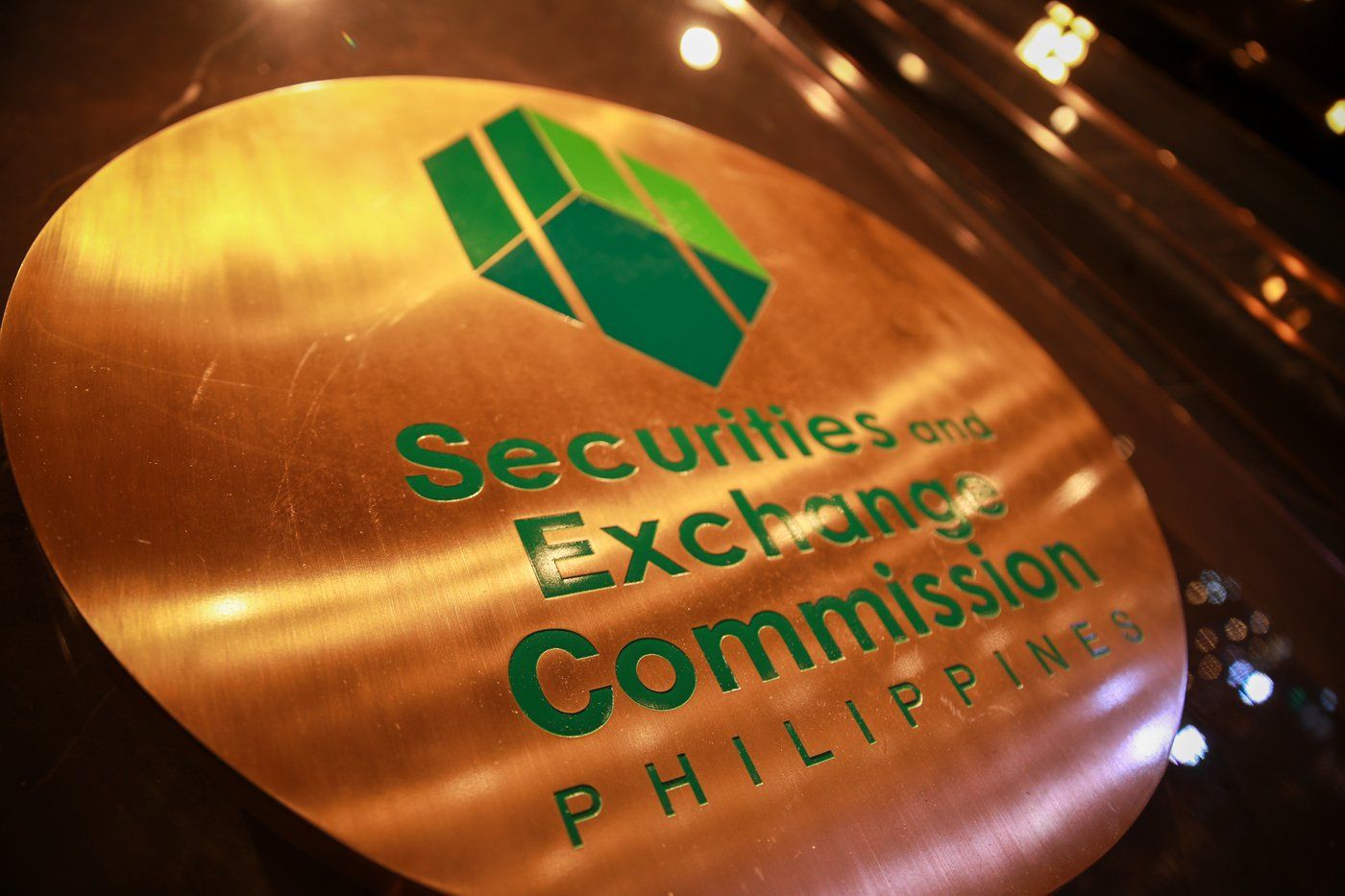 SEC revokes registration of more than 400 lending companies | ABS-CBN News