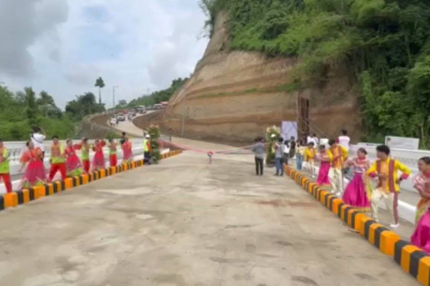 After 40 years, new bridge finally reconnects 3 barangays in Batangas ...