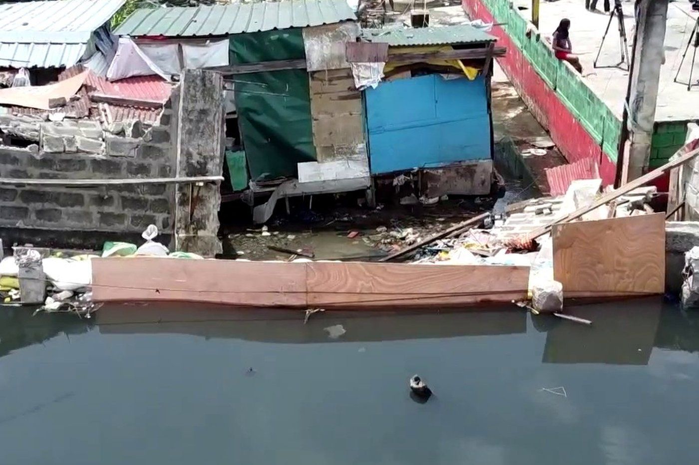 TV PATROL: 263 pamilya apektado ng bahang dulot ng gumuhong river wall sa Navotas | ABS-CBN News