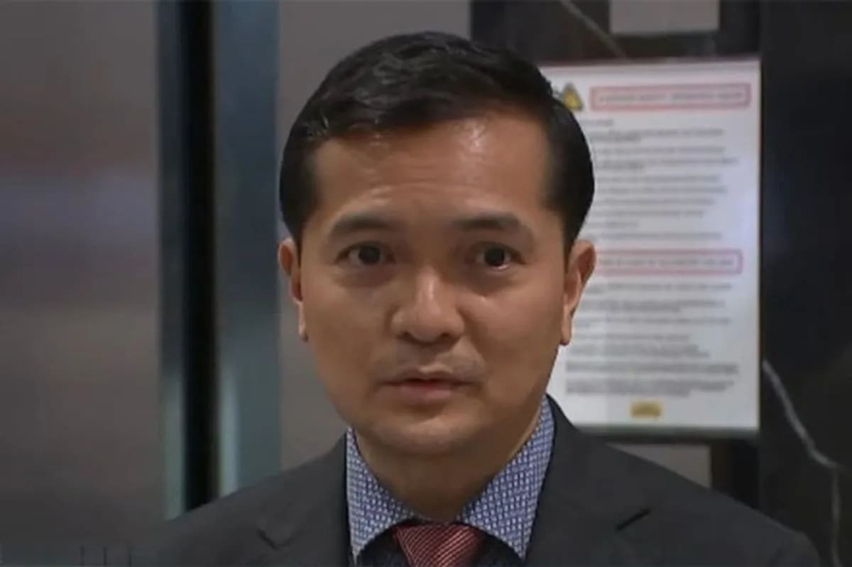 Palace explains photo of PCO chief Jay Ruiz with 'sabungeros ...