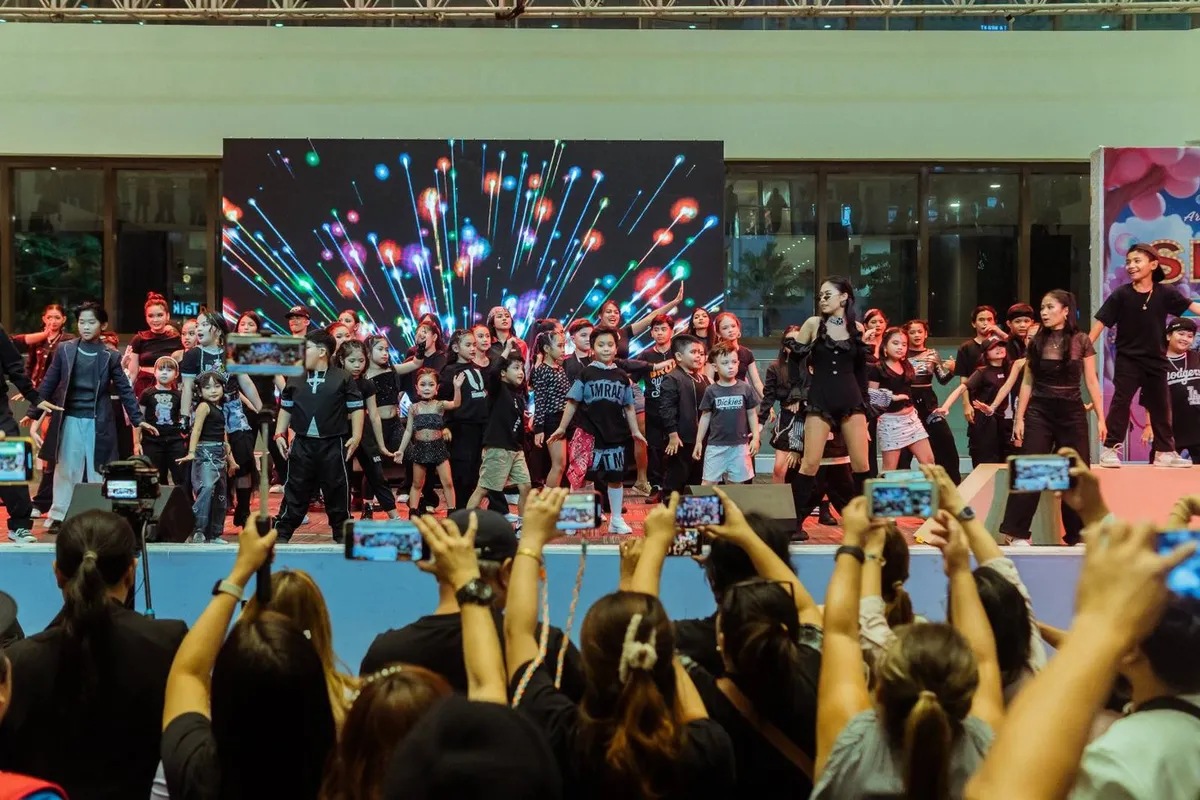 Young artists, models unite for 'Art on the Runway: Born to Shine ...