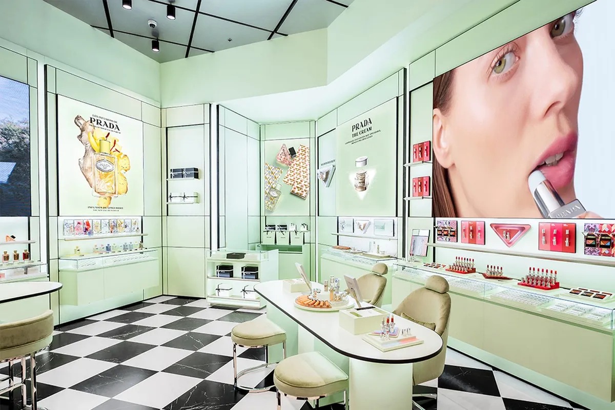 Here's What You Can Find In The First Prada Beauty Store in the Country ...