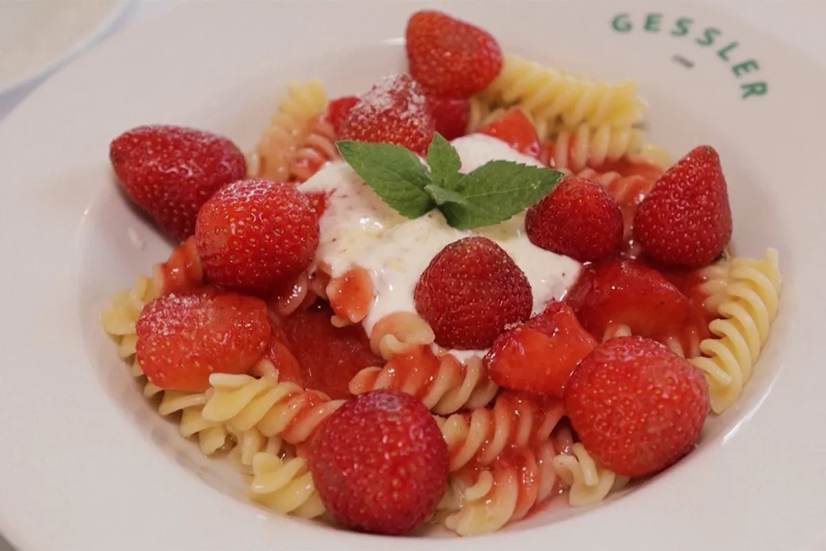 Polish strawberry pasta: Wimbledon star Iga Swiatek's divisive favorite ...