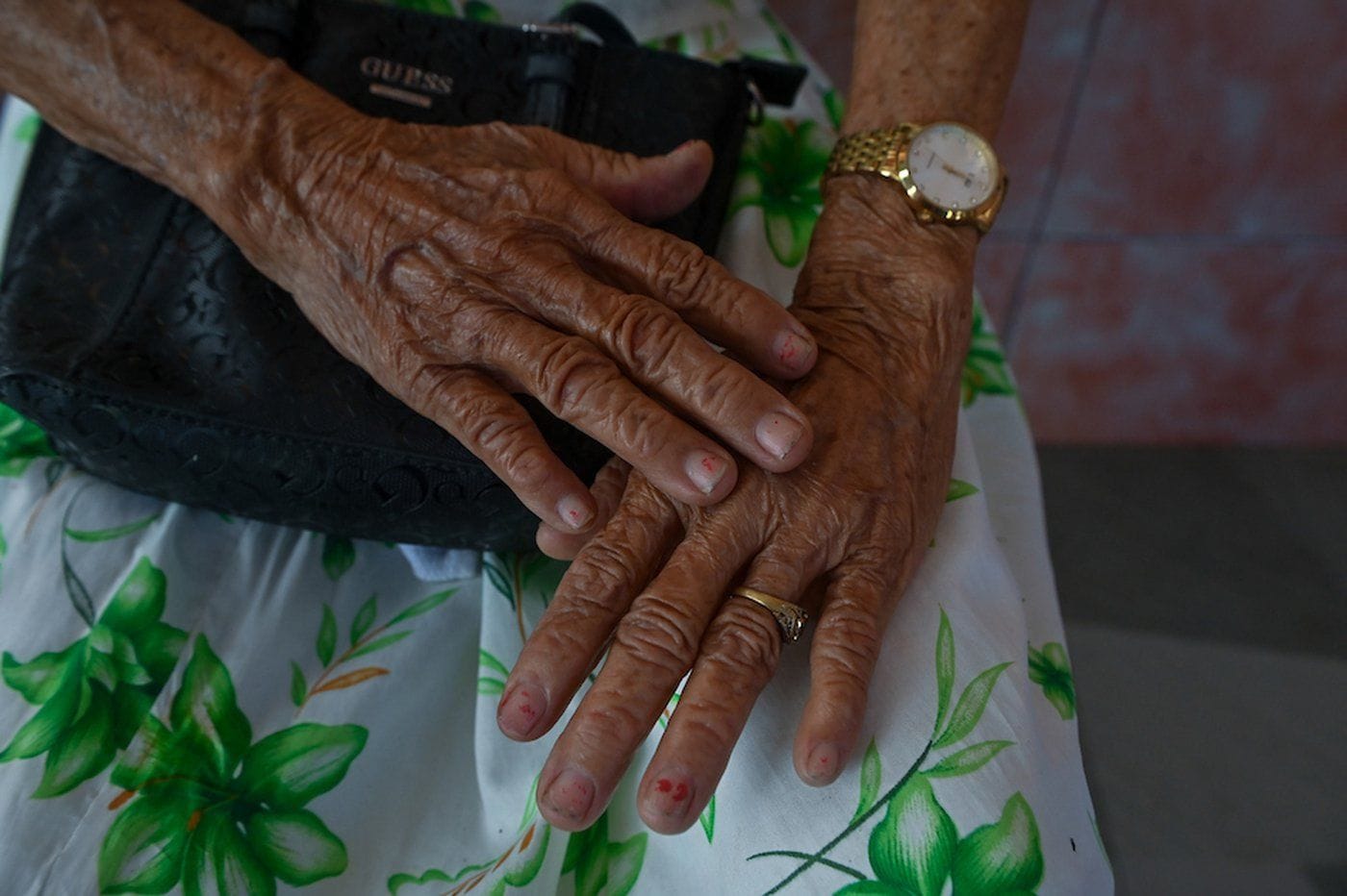 Lacson refiles bill penalizing children who abandon elderly parents ...