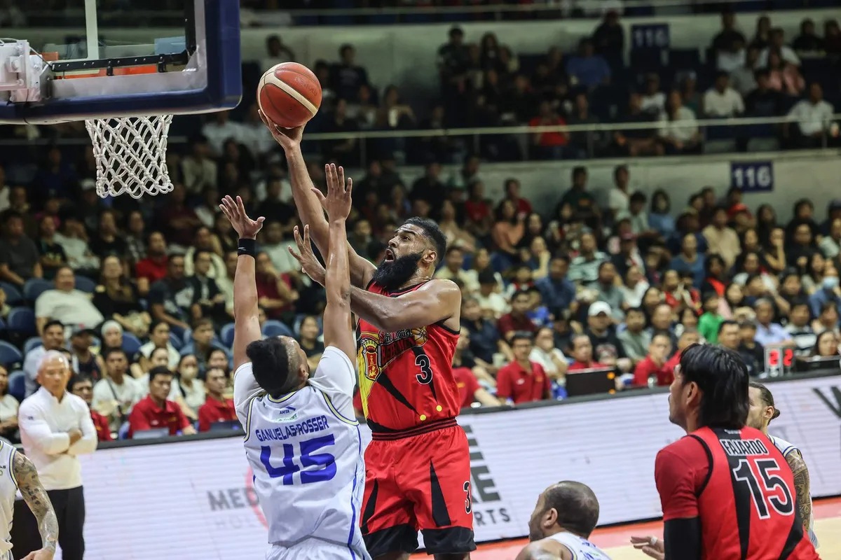 Mo Tautuaa leaves drama-filled Game 1 behind: 'I think I'm done trying ...