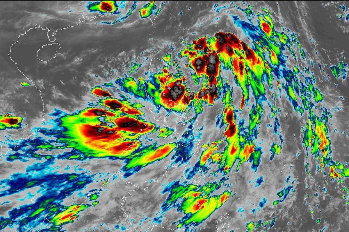 Cyclone Crising barrels towards northern Luzon | ABS-CBN News
